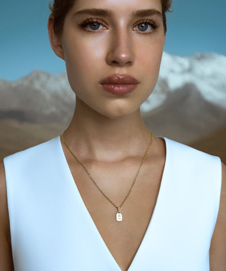 "Qu'Hier Que Demain" Mini Amulet – AMULETHA